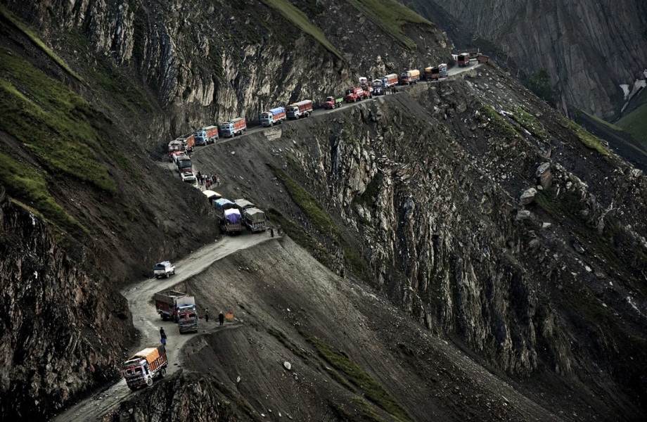 11 Roads That Are Not Meant For the Faint-Hearted